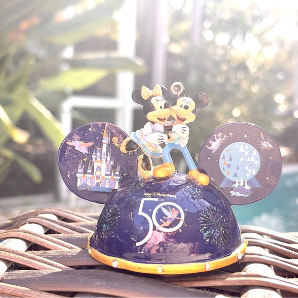 Disney | Holiday | Disney Worlds 5th Anniversary Mickey And Minnie ...